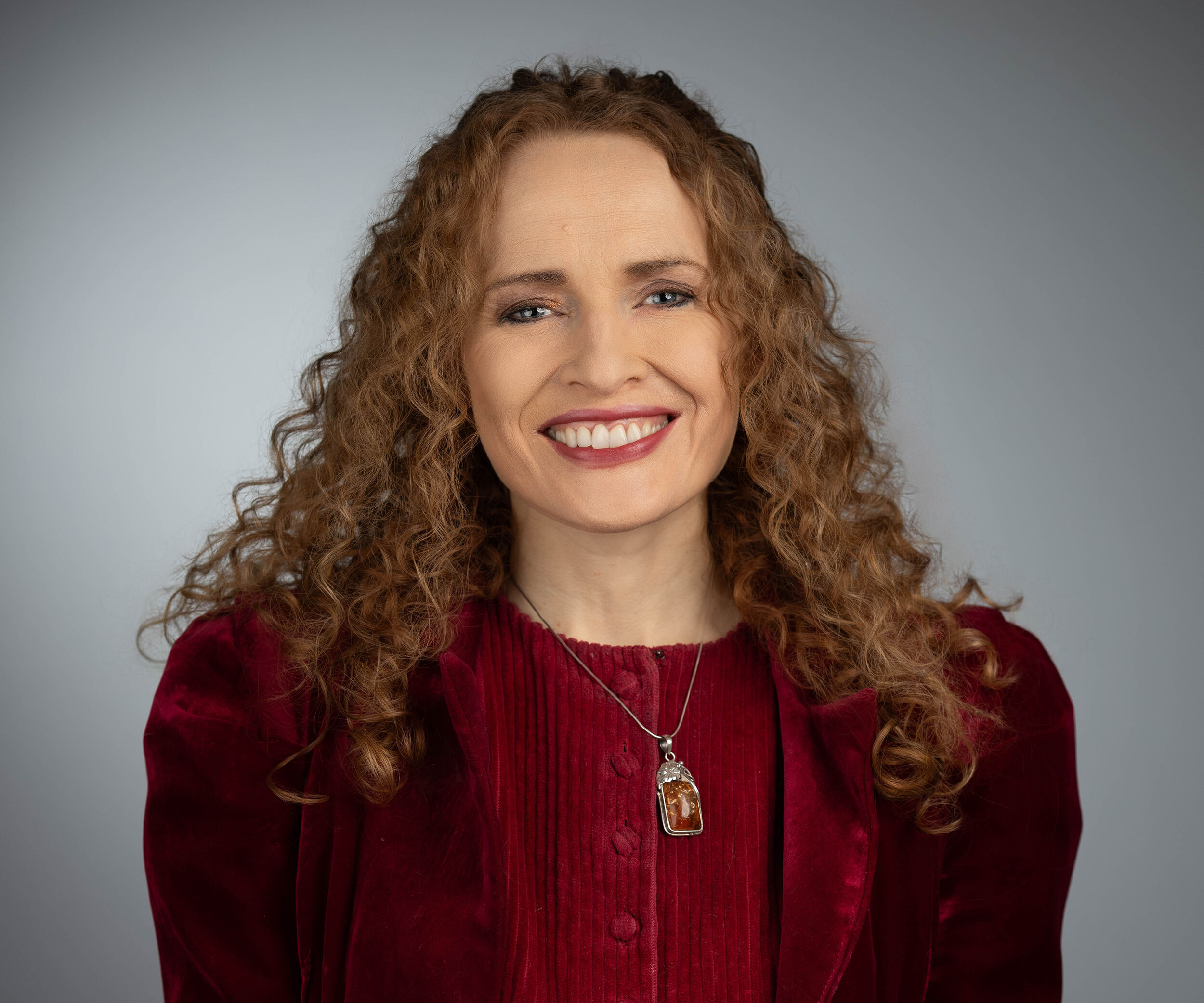 Professor Kate Williams: The Truth about Royal Women | Warwick Arts Centre